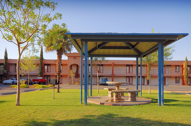 Desert Palms Apartments - JL Gray Company